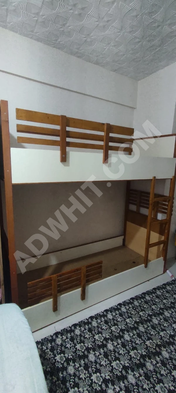 Kayın ağacından yapılmış, yataksız iyi durumda bir ranza - Adwhit