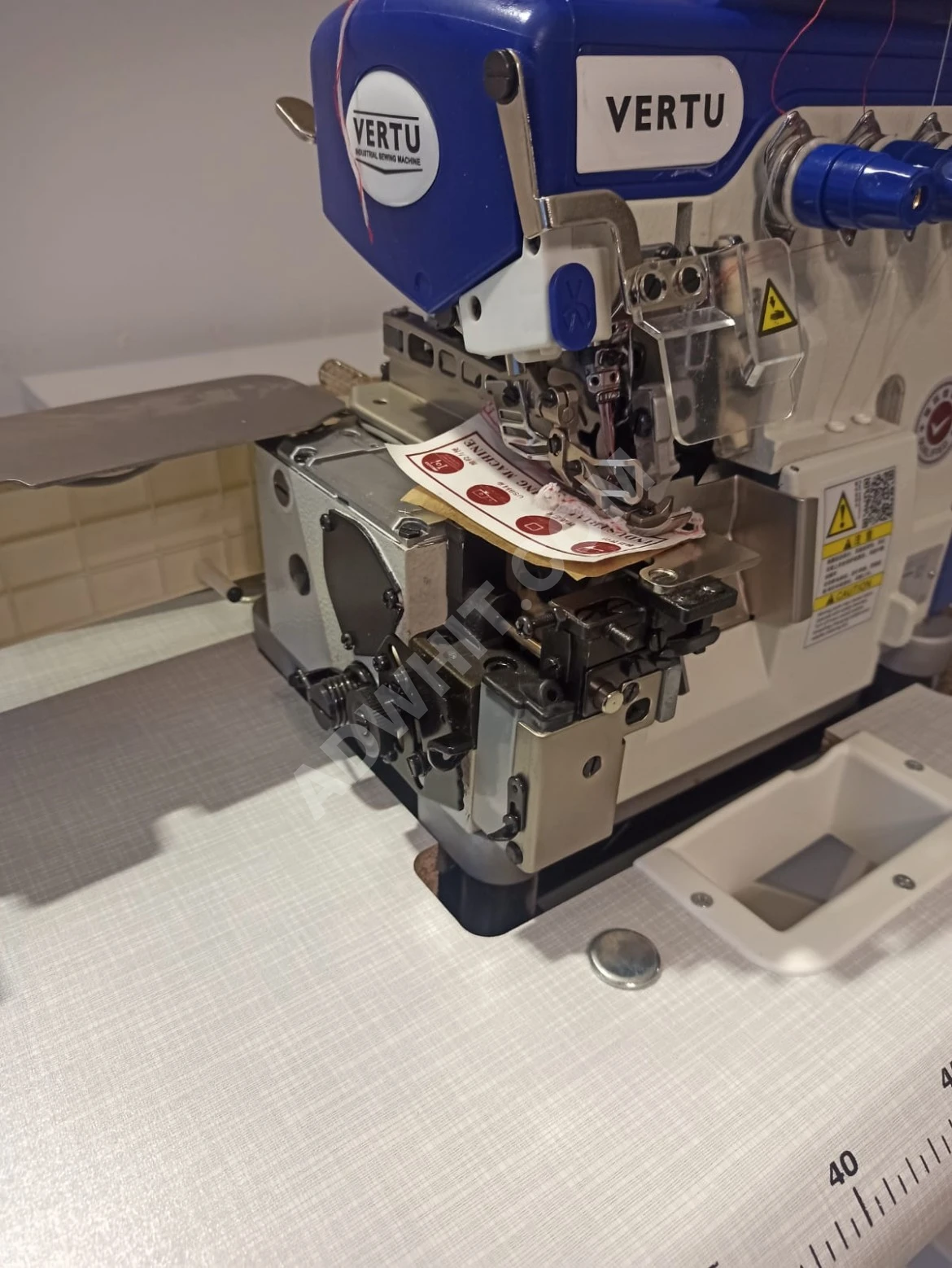 Dört iplikli tam otomatik Overlok makinesi - Adwhit